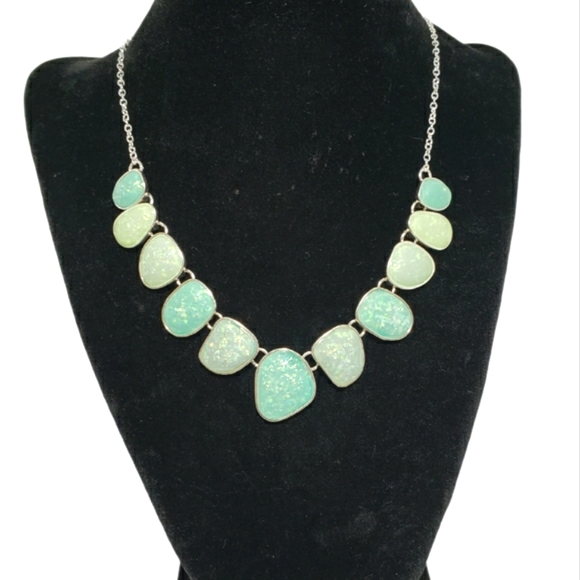 Icon Collection | Jewelry | Nwt Icon Collection Necklace And Earrings ...